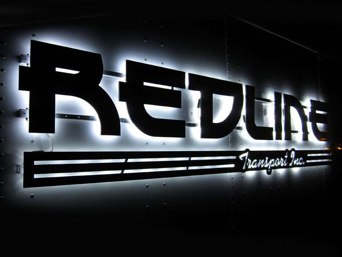 Backlit logo displays | Overdrive