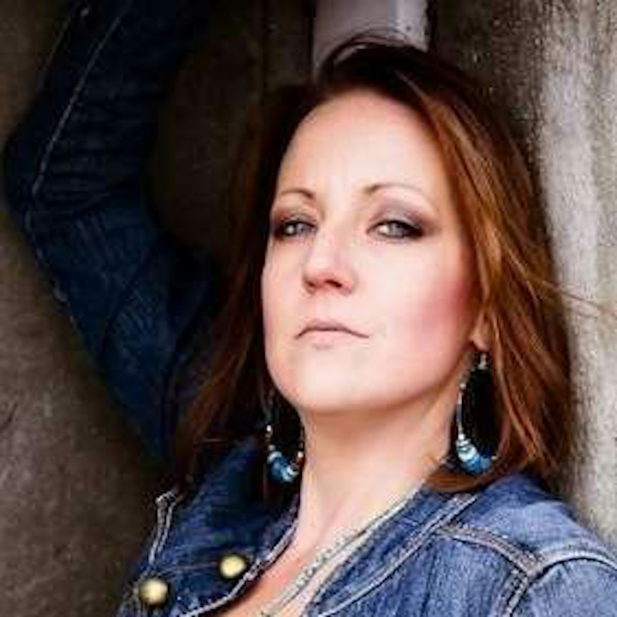 Maggie Wolfe | Overdrive