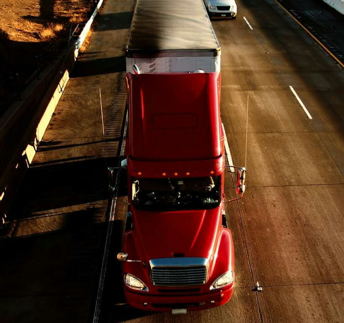 Paramount Freight, Bison named ‘Best Fleets to Drive For’ | Overdrive
