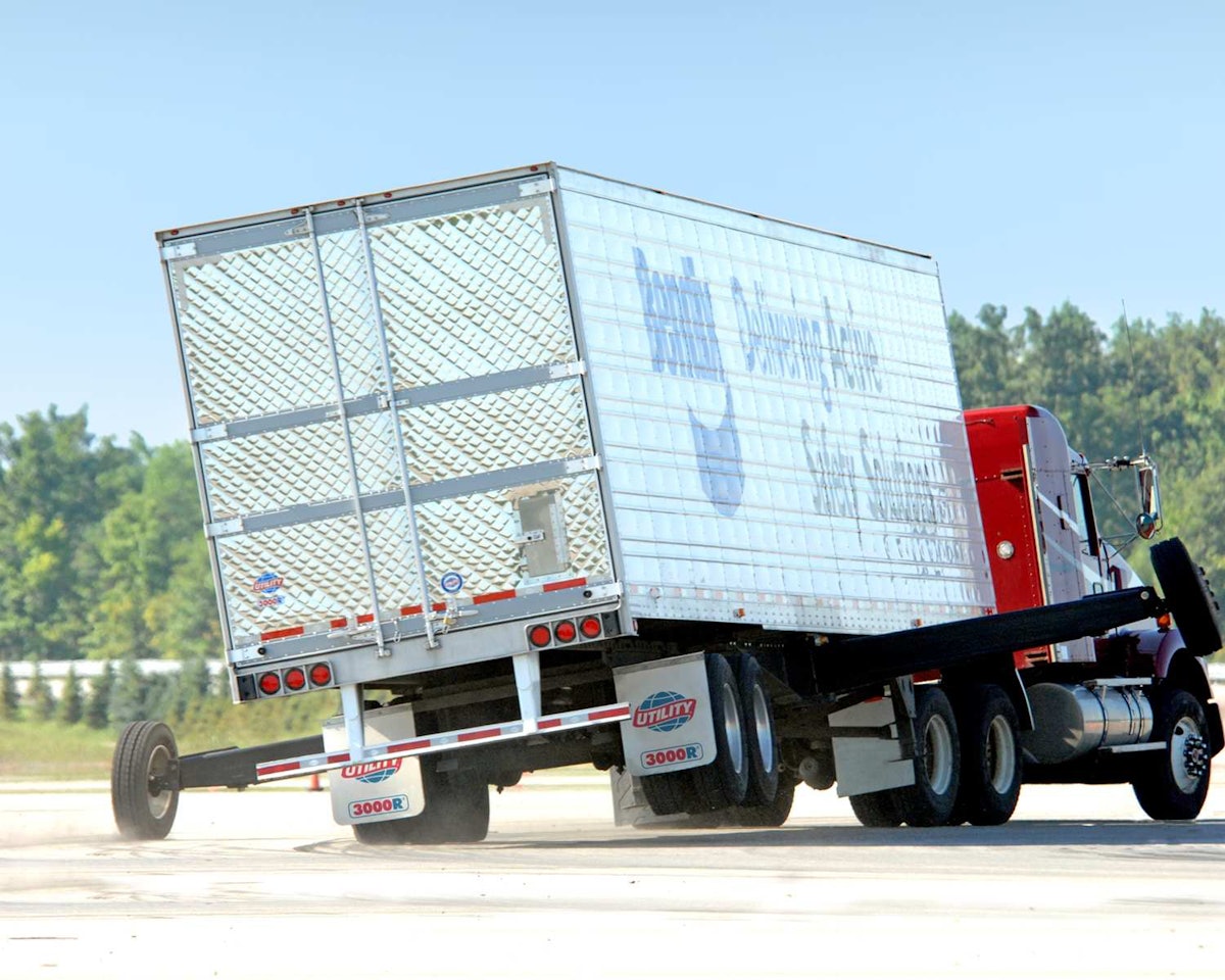 Utility makes Bendix trailer roll stability standard 3000R spec | Overdrive