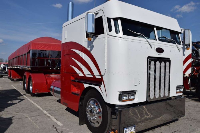 Photo gallery: Cabovers on display at Mid-America | Overdrive