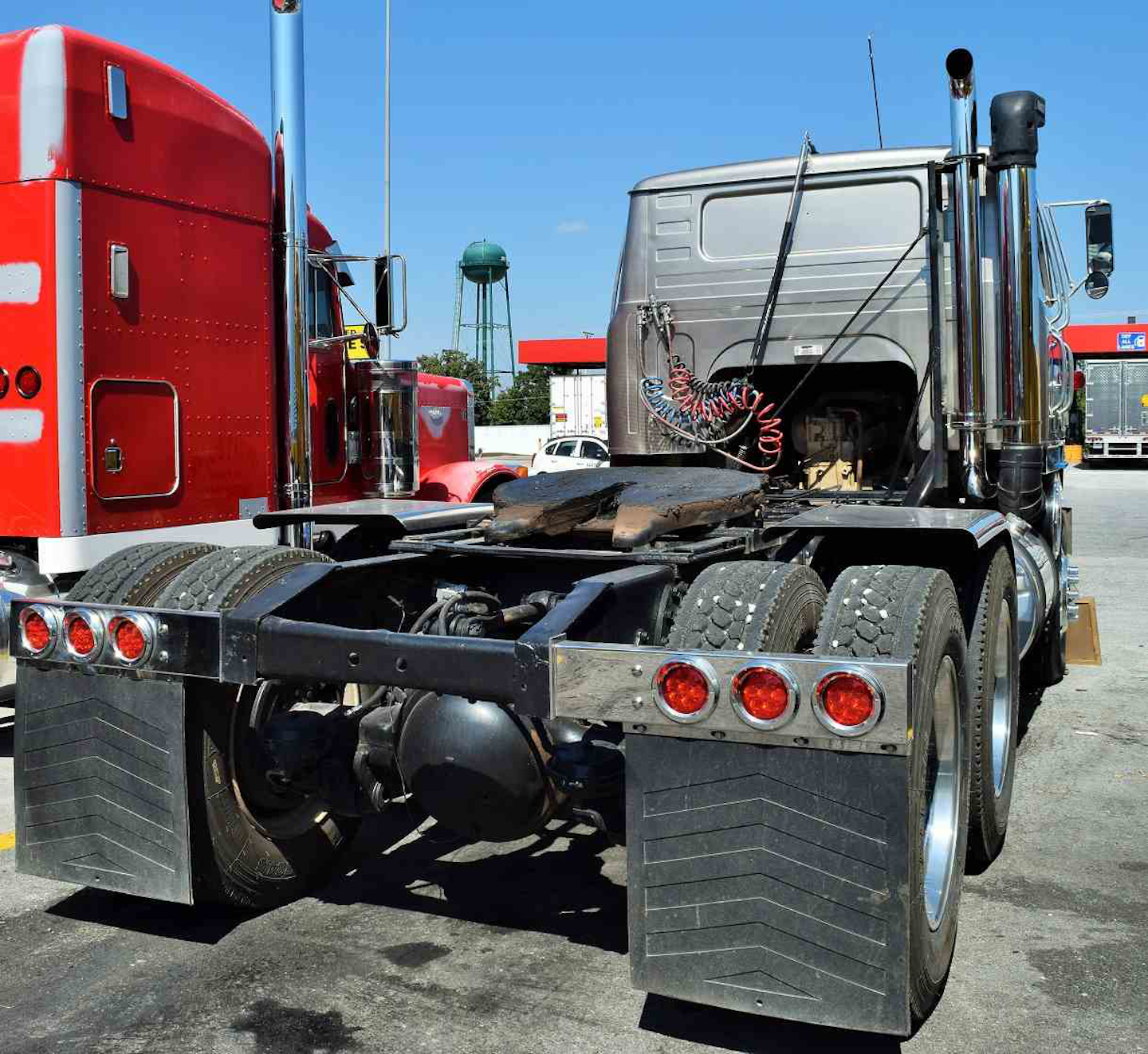 Big comeback for this cabover, one of 550-plus trucking stories at ...