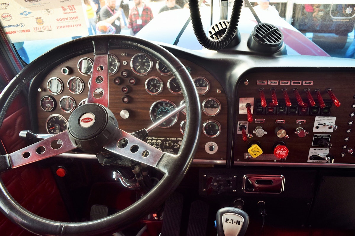 corvette dash 359