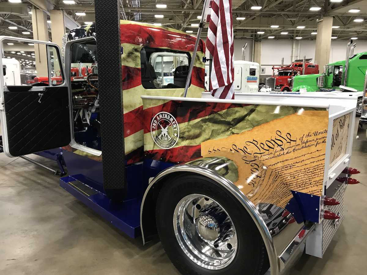 1978 W900A transformed into patriotic hot rod | Overdrive