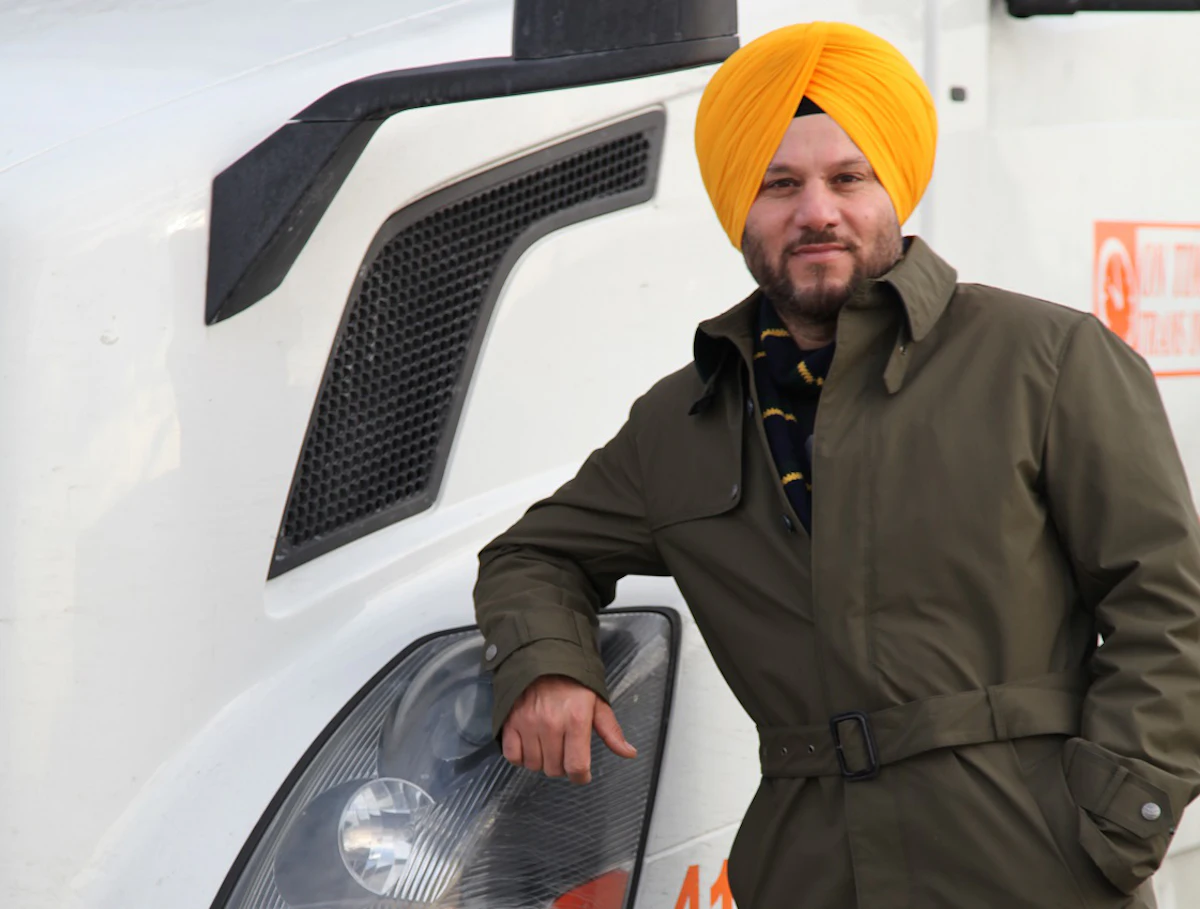 Into the limelight: Sikh truckers in America | Overdrive
