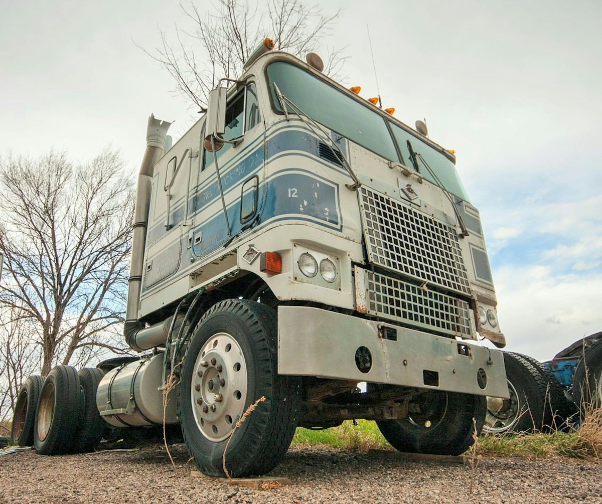 Check out Junior Elmore's 1975 Diamond Reo cabover | Overdrive