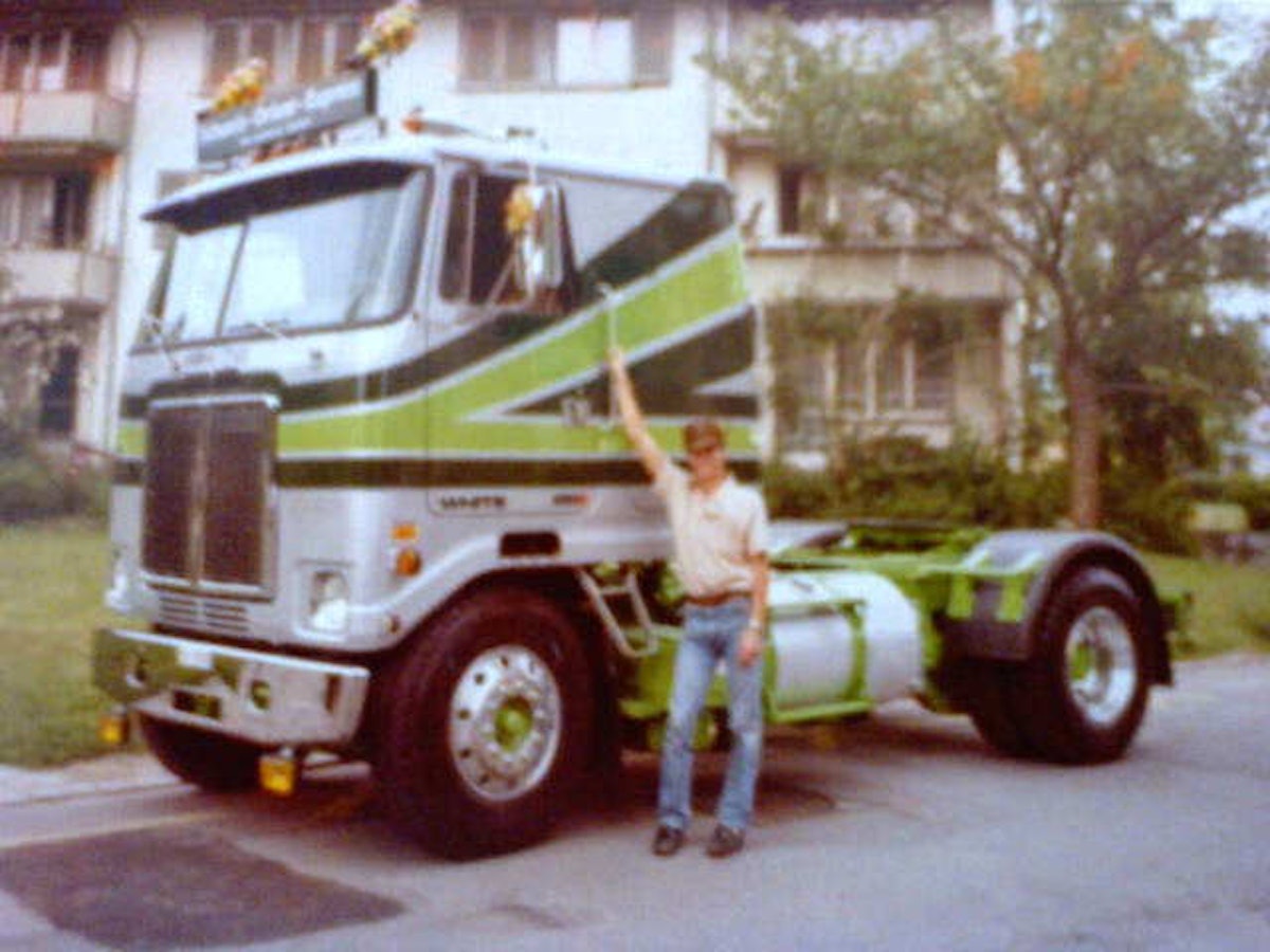 White Road Commander 2 | Overdrive