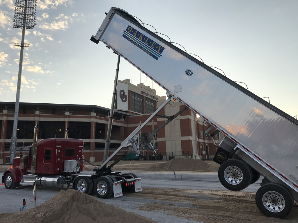 Hauling sand | Overdrive