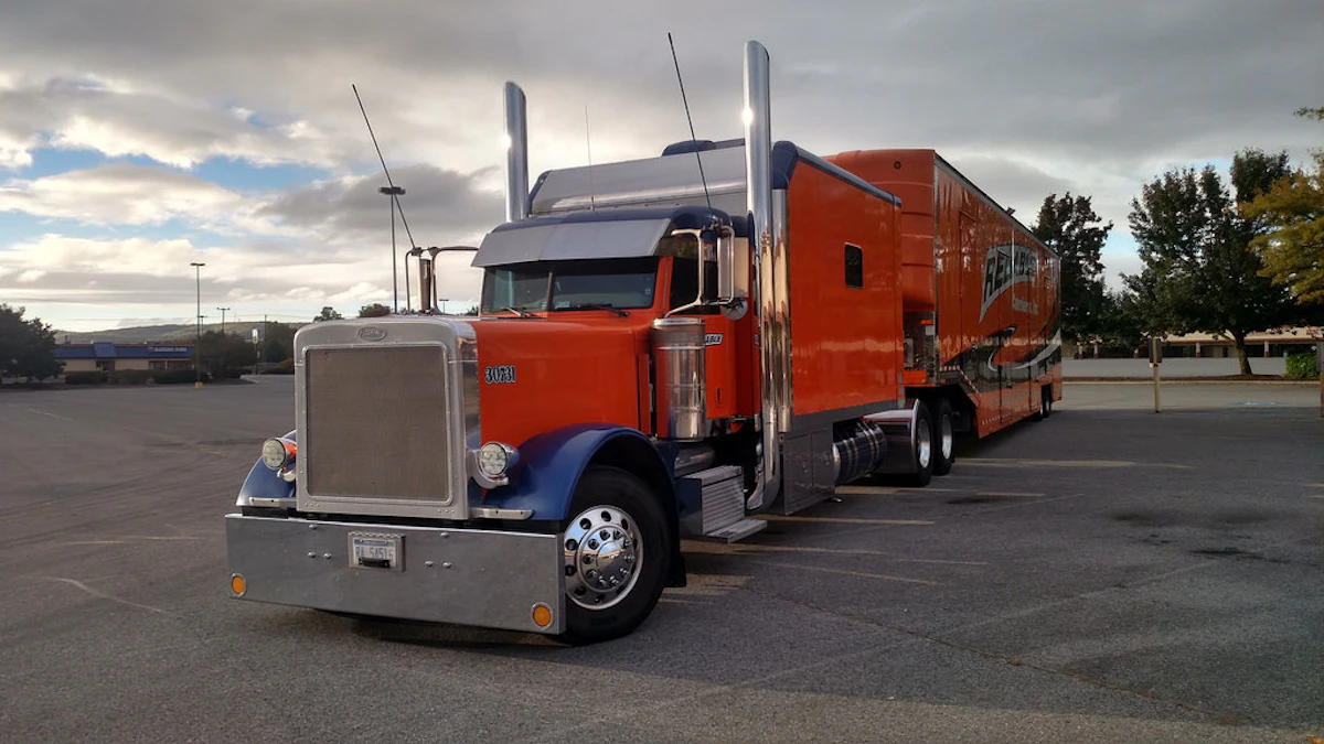 2007 Peterbilt 379 | Overdrive