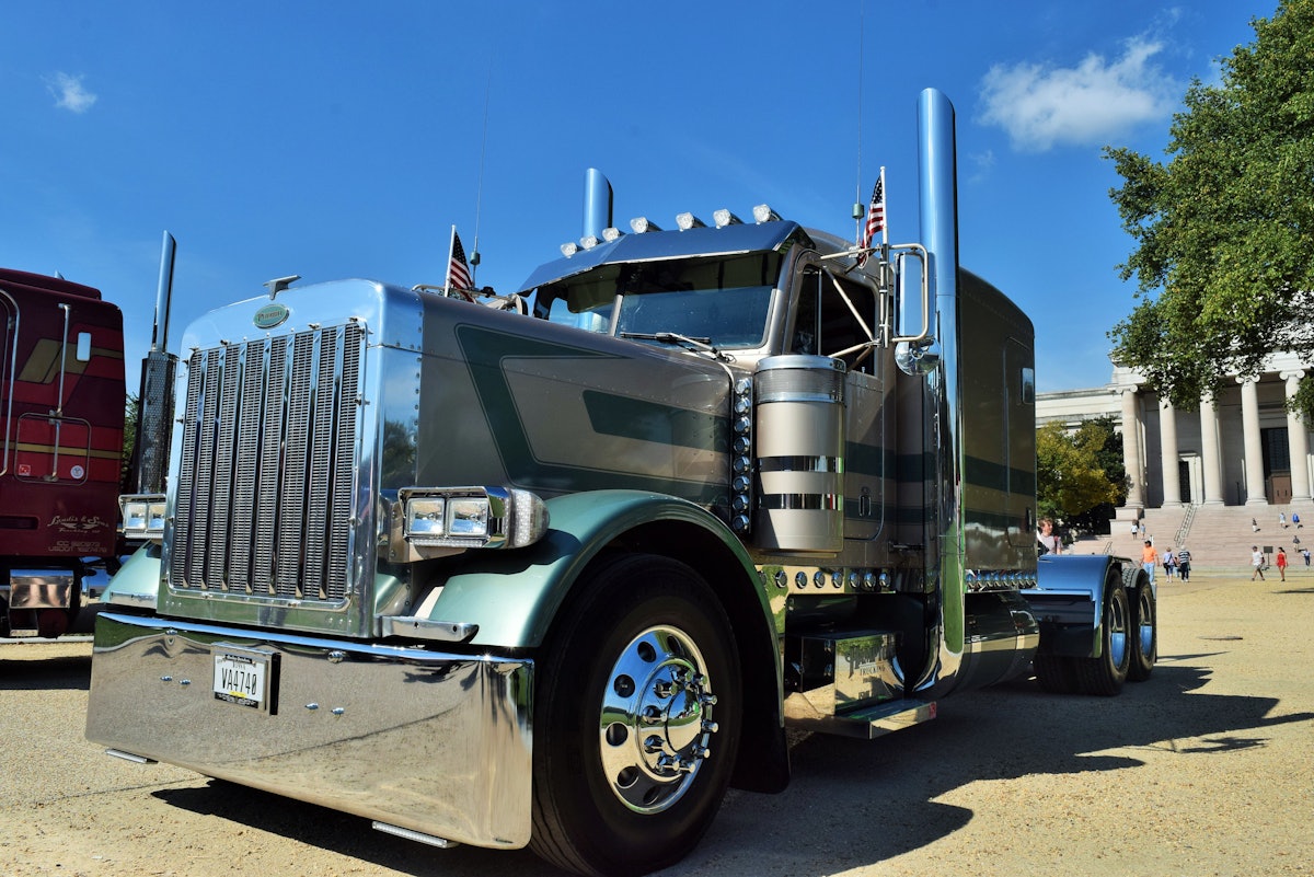 2000 peterbilt 379