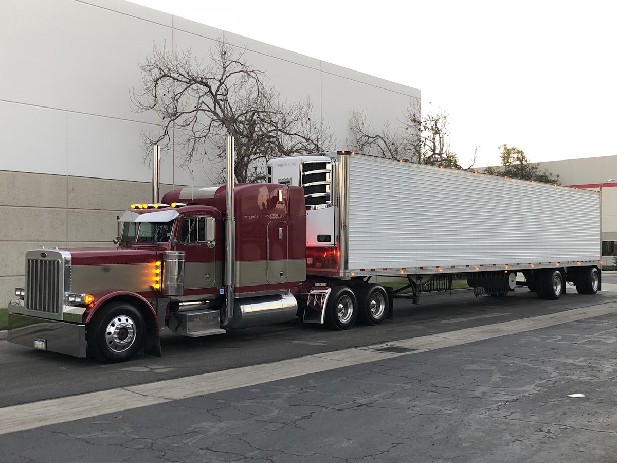 Check out this 1994 Peterbilt 379 EXHD | Overdrive