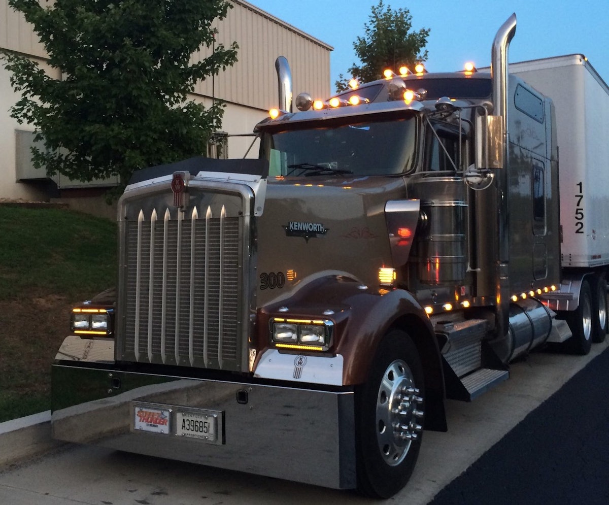 Darrell Jenkins’ 2001 Kenworth W900 | Overdrive