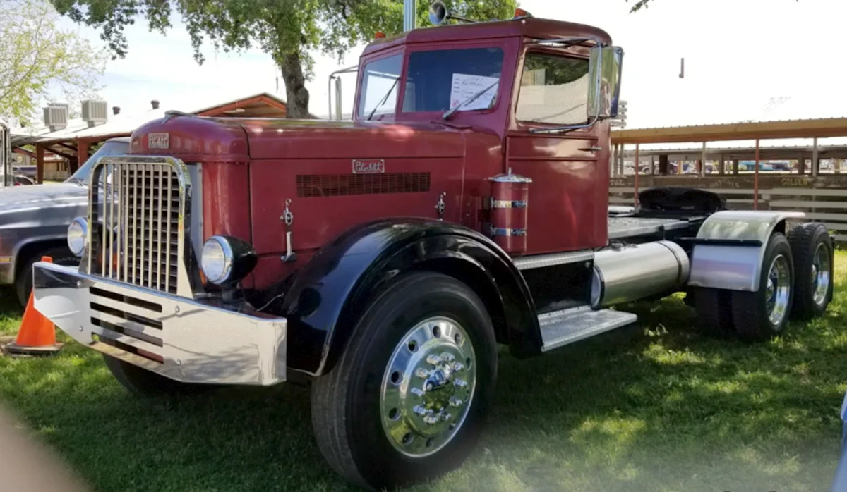 Videos: Views of classic rigs from the 1940s | Overdrive