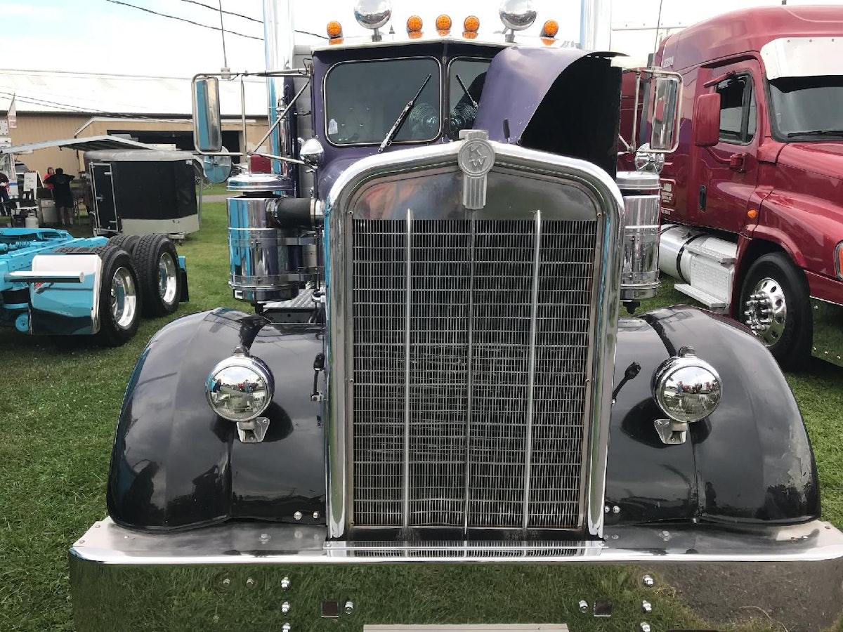 Jason Keeler pays tribute to Wheaton with 1950 Kenworth W923 | Overdrive