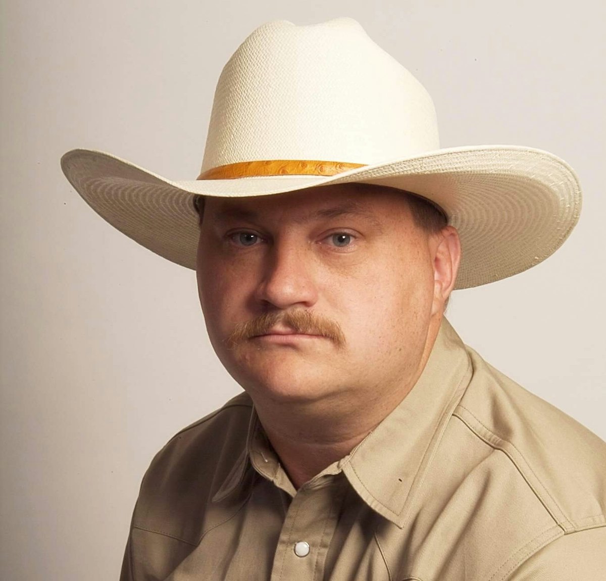 David Michaels performs original song 'The Storm' | Overdrive