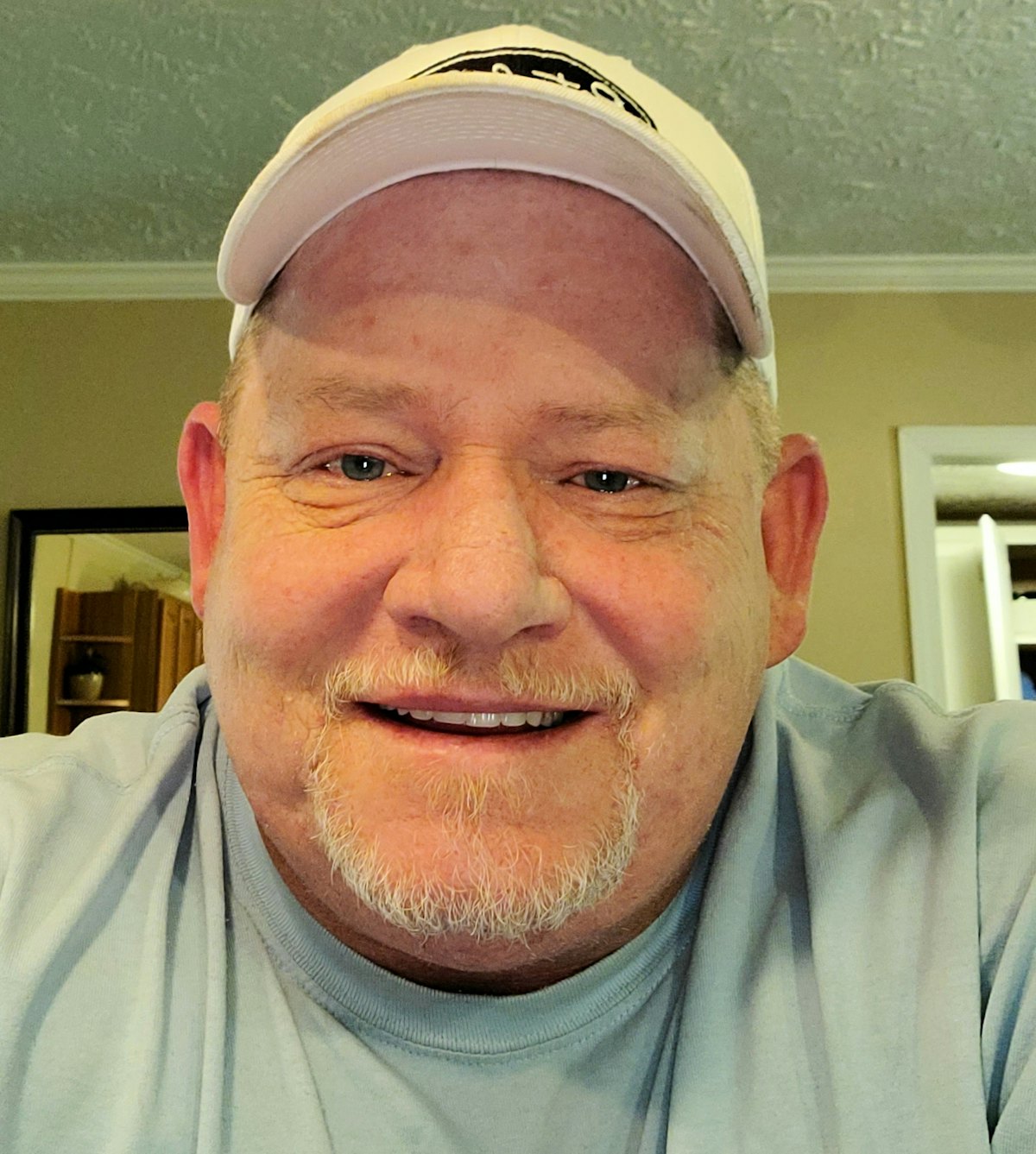 Mike Sheffield performs original song 'Hammer Down Again' | Overdrive