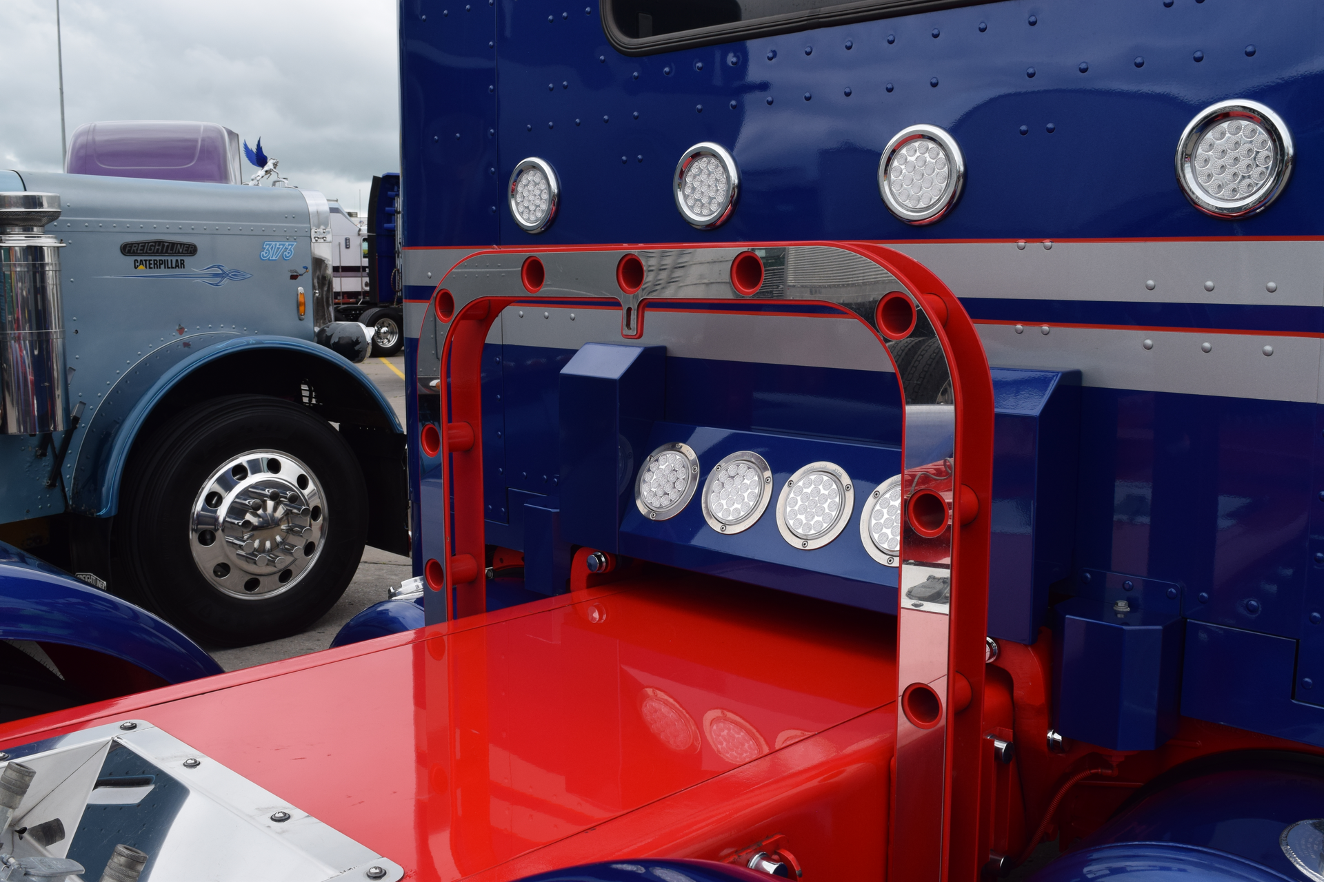 Aaron Walters' custom 2019 Peterbilt 389 heavy-hauling glider | Overdrive