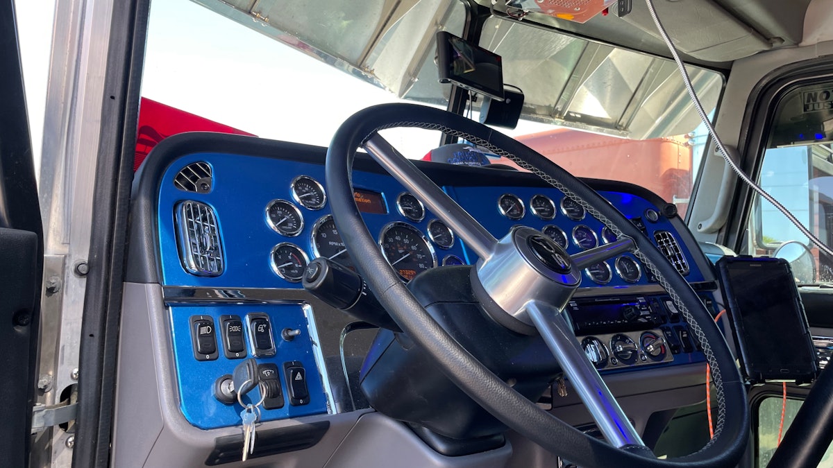 peterbilt 389 interior kit