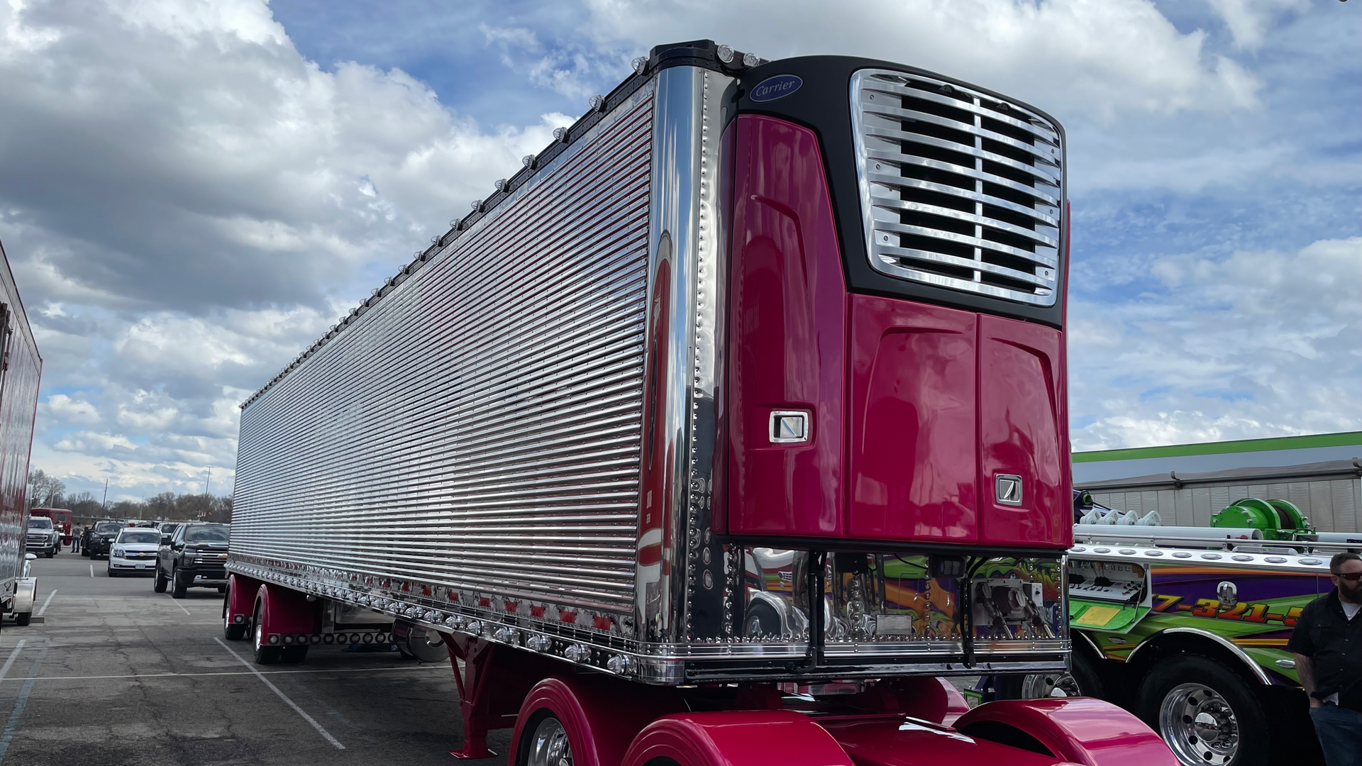 Van Wagoner Trucking's ‘Midnight Special’ '98 Pete | Overdrive