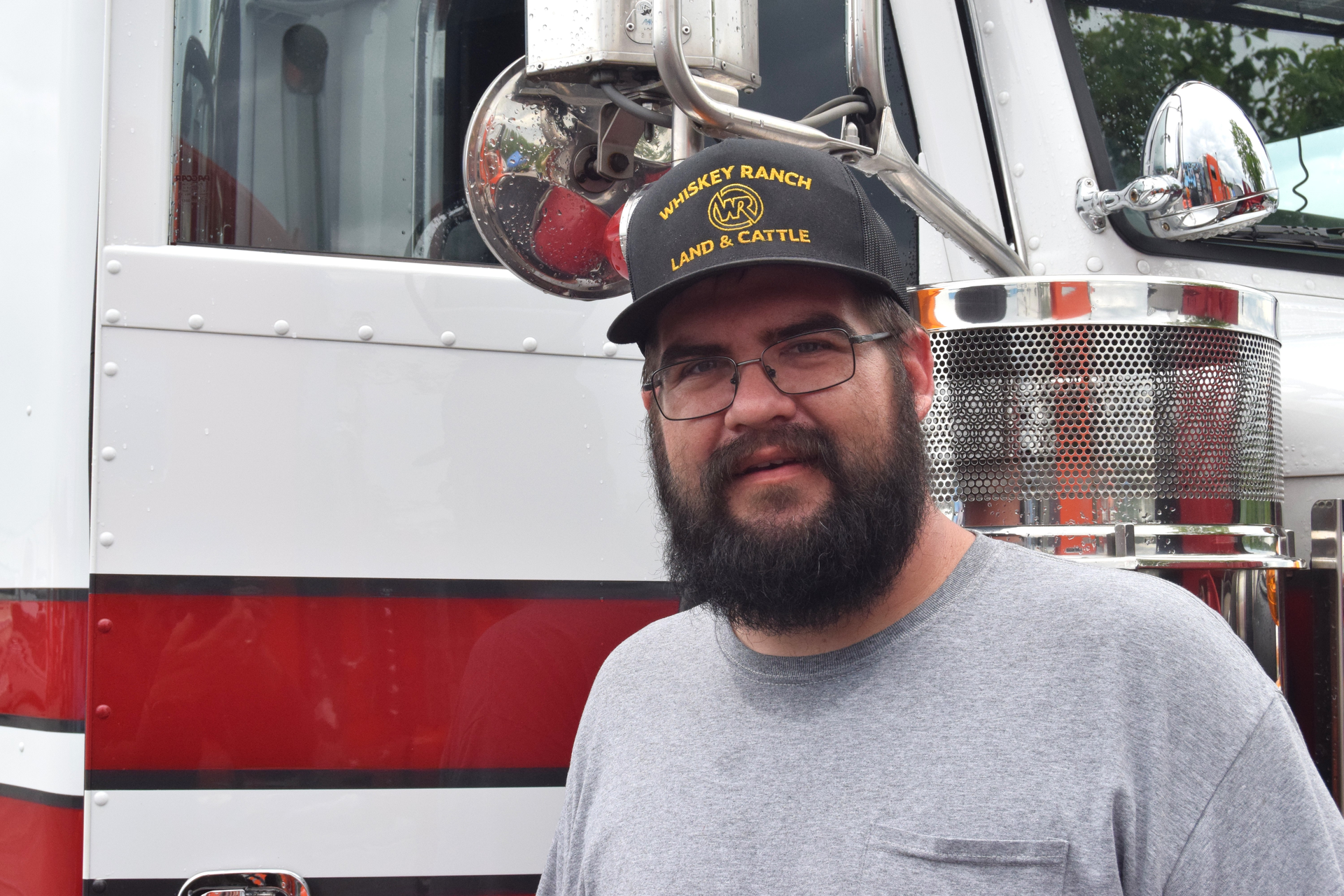 The Lewis Transfer 2007 Peterbilt 379, with operator Andrew Reed ...