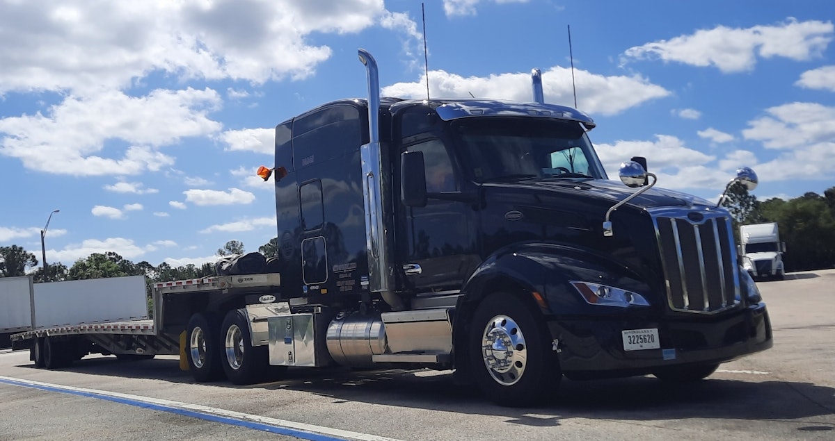 Doug Huffman's 2022 Peterbilt 579 | Overdrive