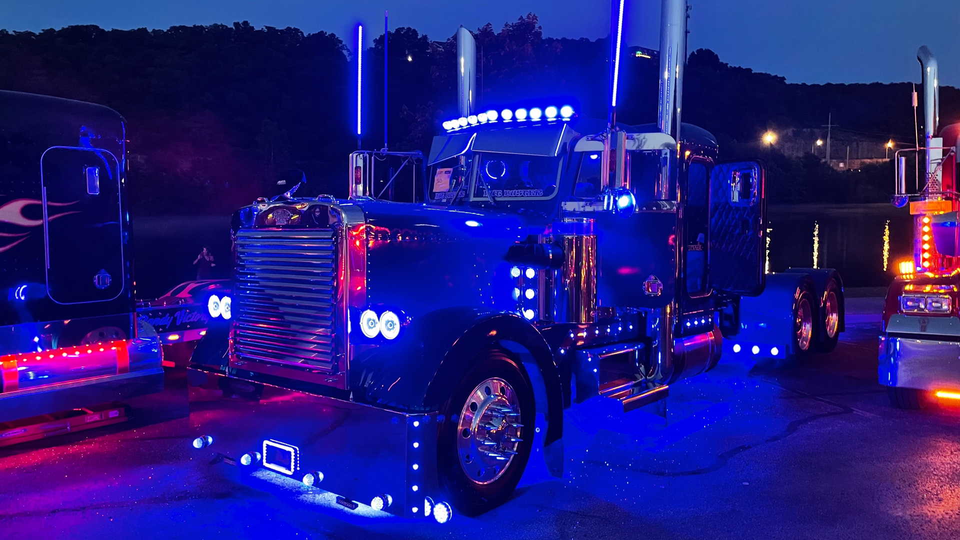 ‘Nut Buster’: The 1986 Peterbilt 359 of Randy Victory | Overdrive
