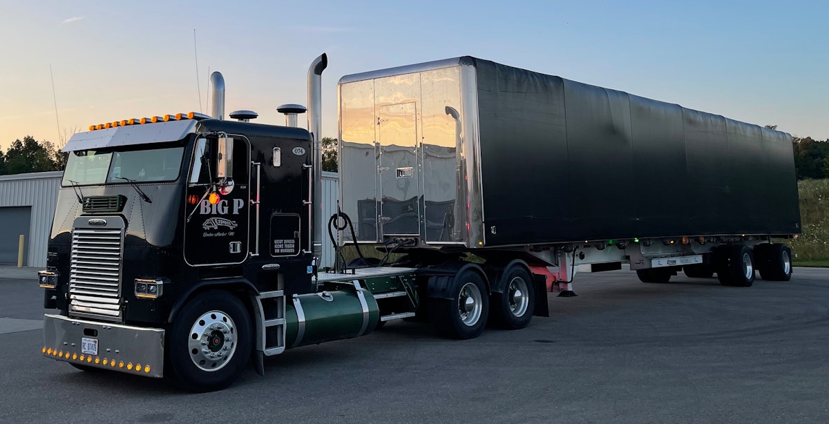 Noah Melton's 1992 Freightliner FLA | Overdrive