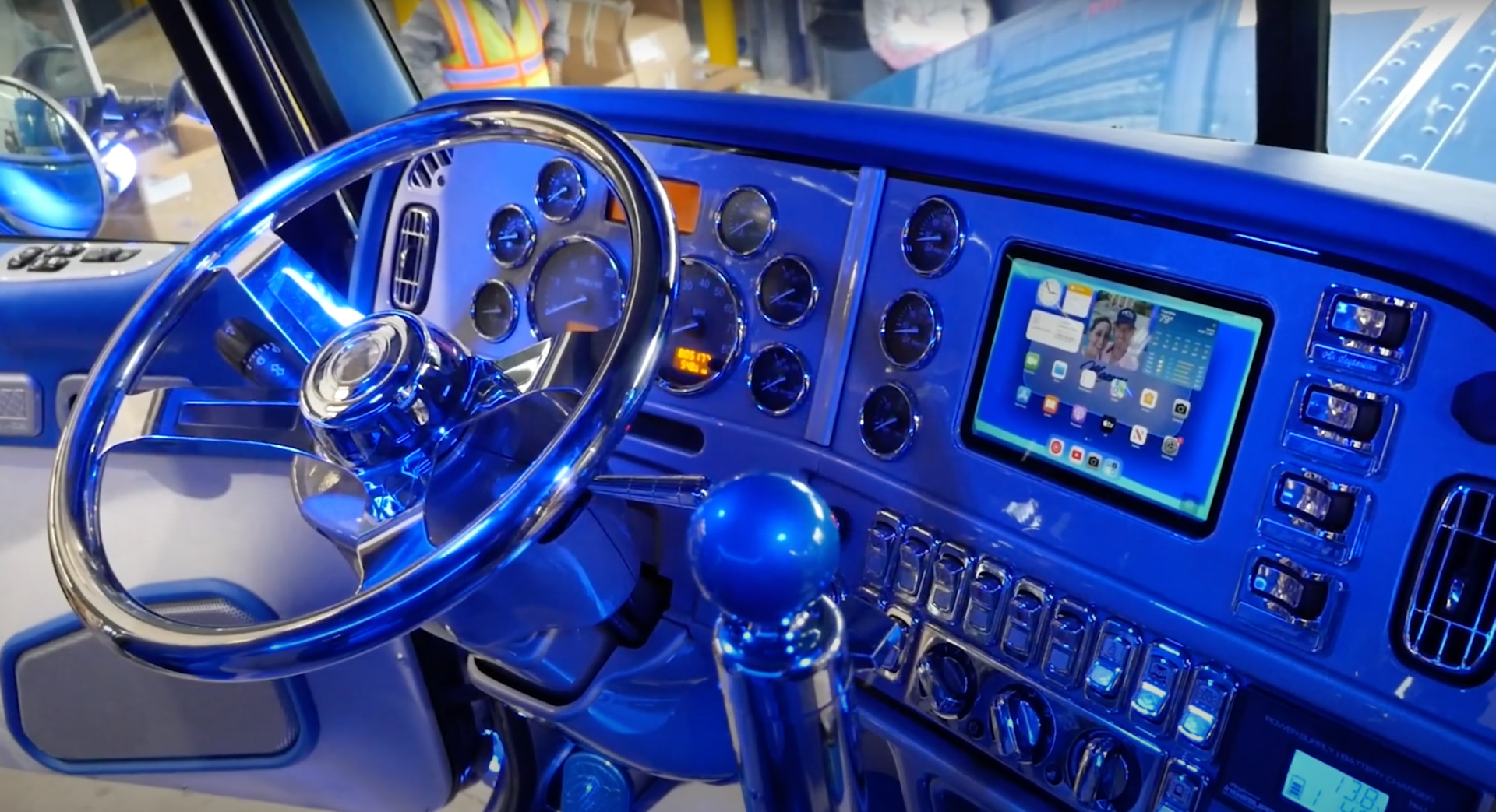 The 'Lot Rot' 2014 Peterbilt 389 of Massey Motor Freight | Overdrive