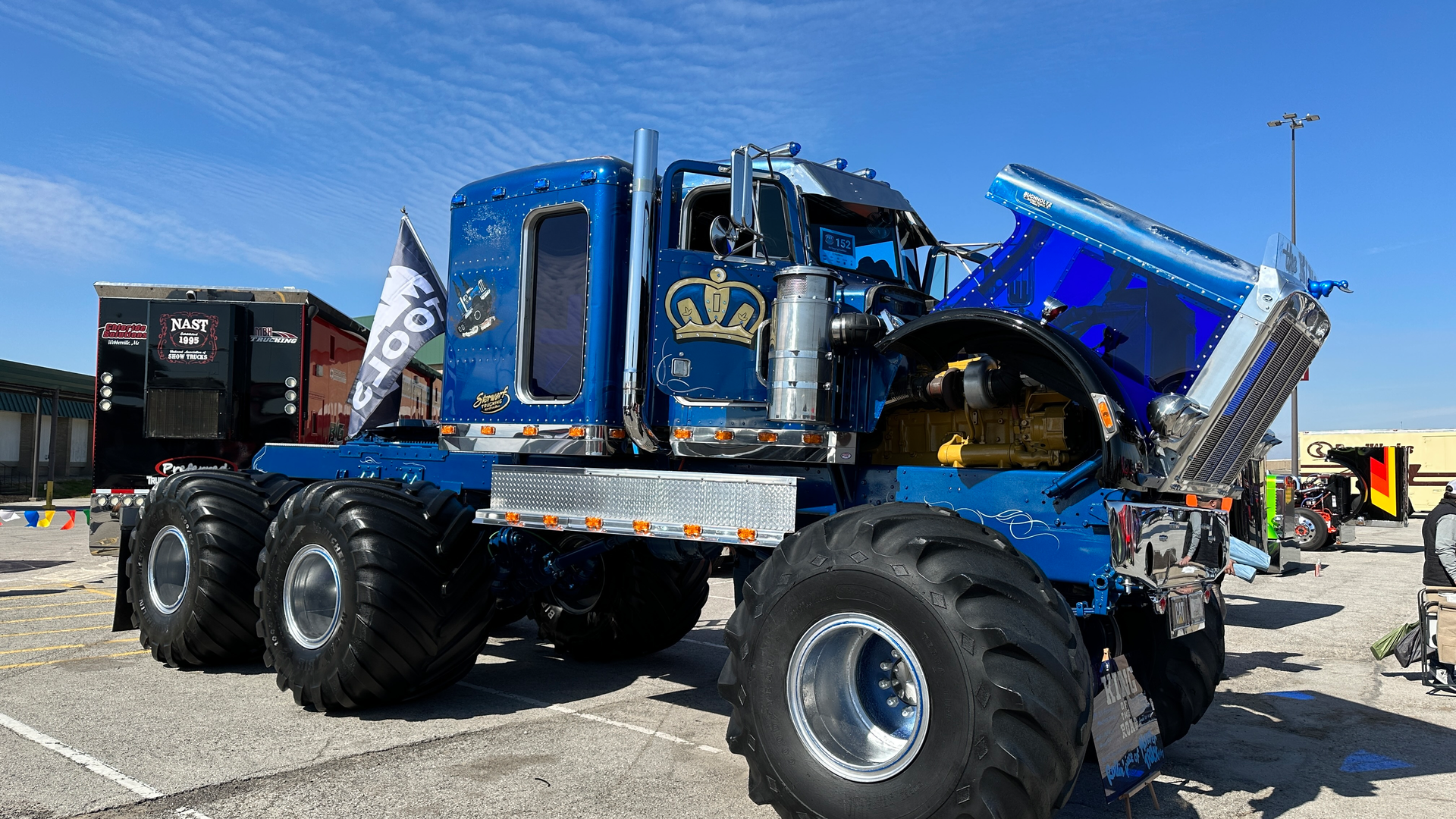 Custom trucks line up, shine up at 2023 Mid-America Trucking Show ...