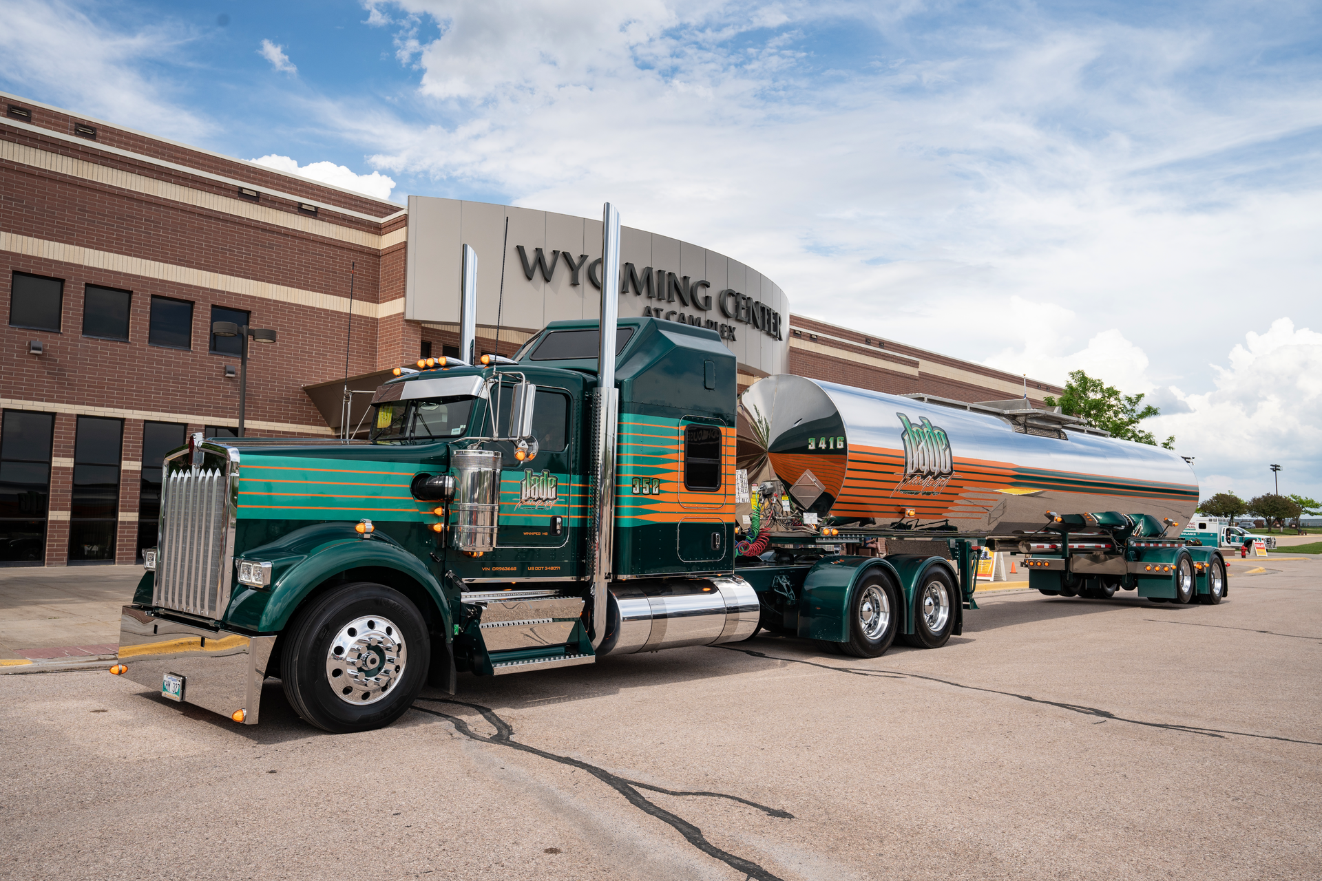 'Doc Holliday' 2007 Peterbilt 379 wins SuperRigs Best of Show | Overdrive