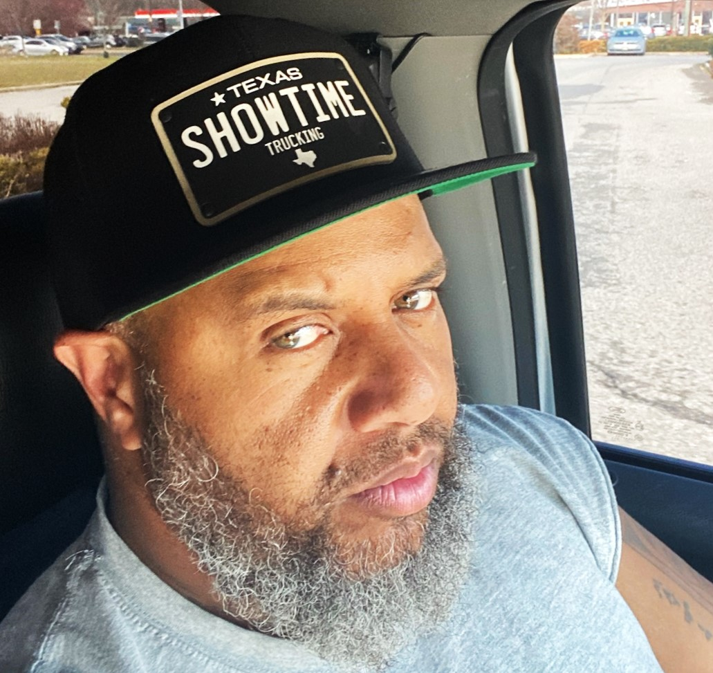 Trucker of the Month Crystal Rives makes hay of car-haul work | Overdrive