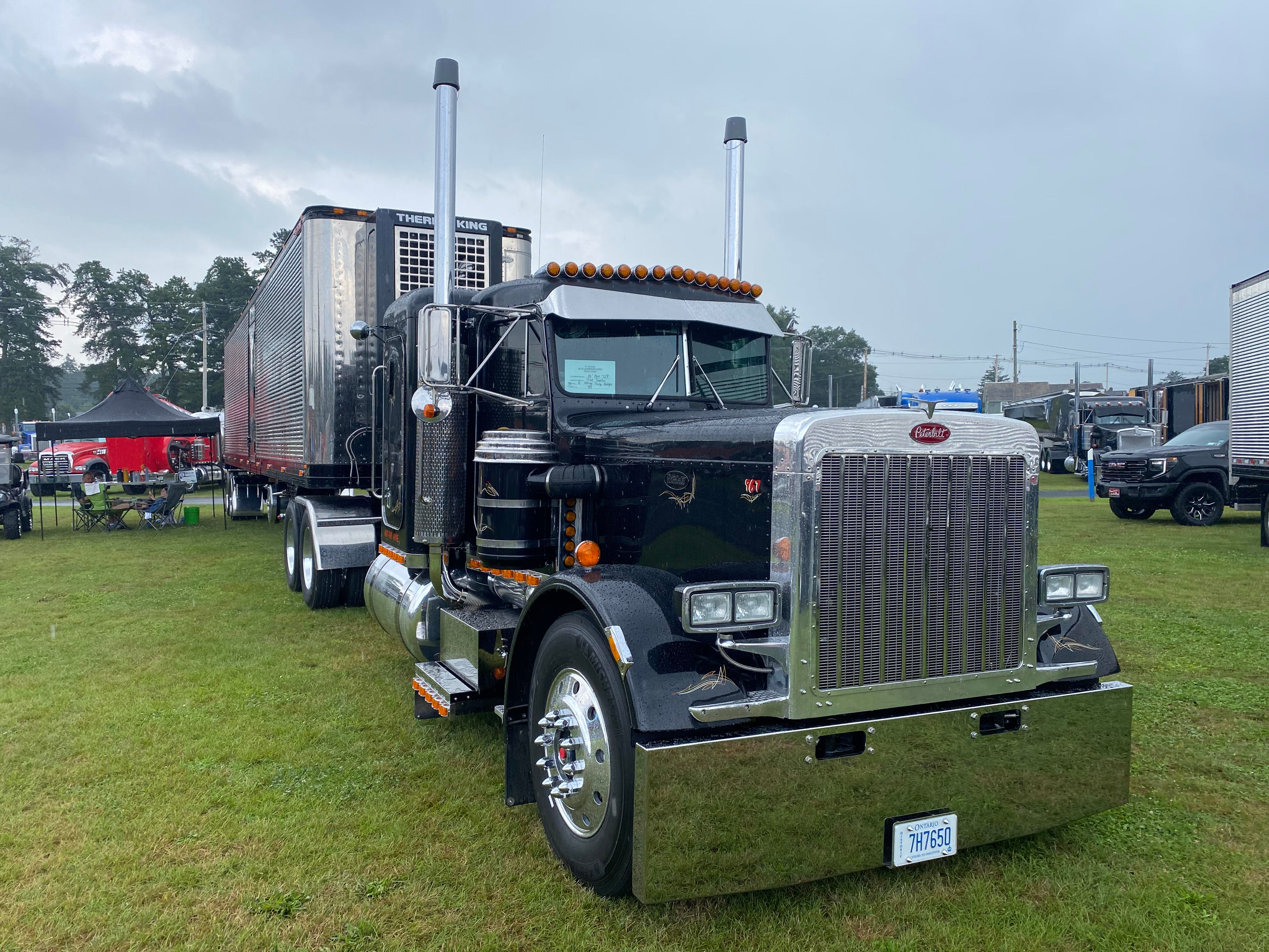 Scenes from the 6th Annual Gear Jammer Magazine Truck Show | Overdrive