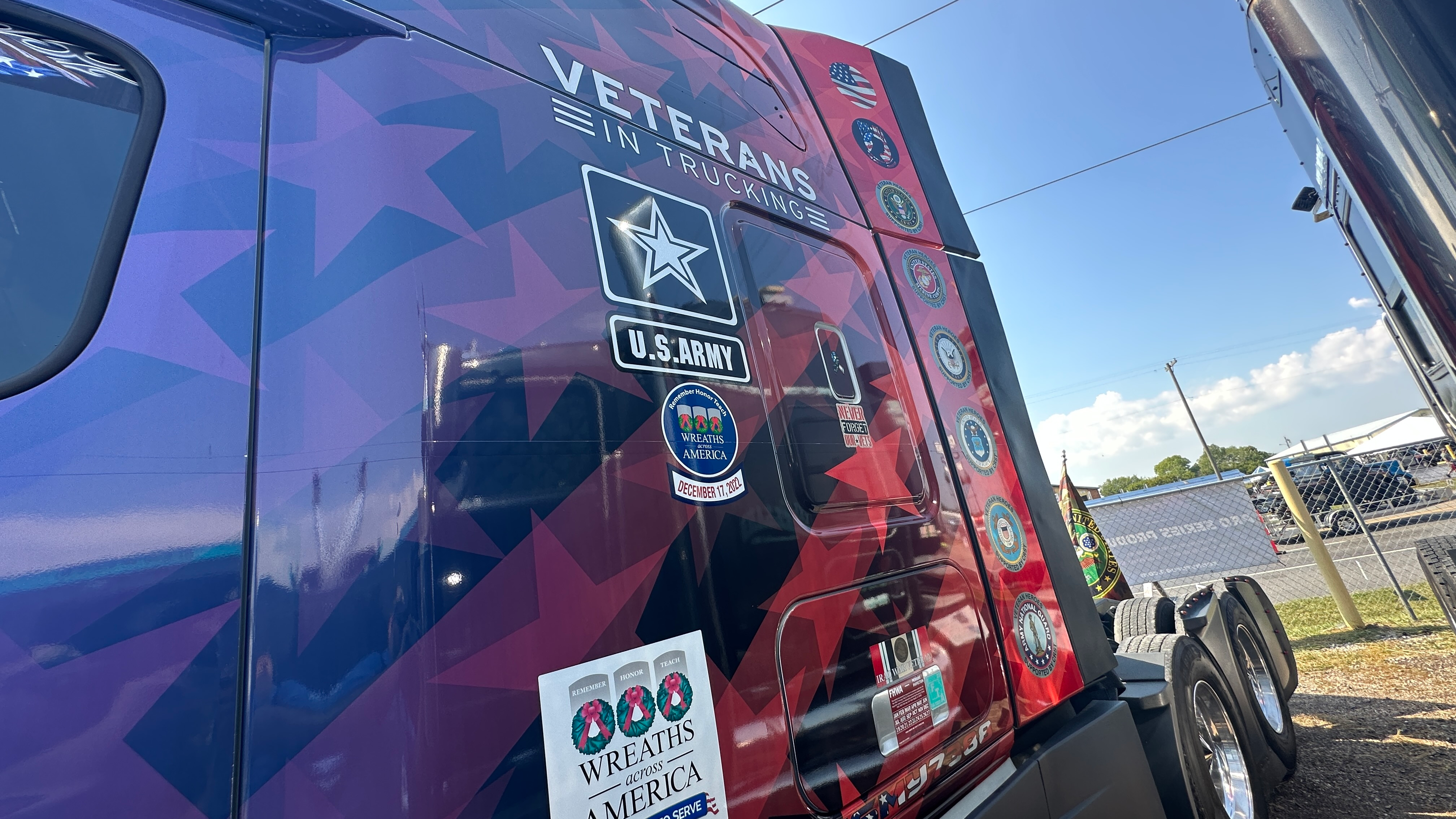 Army vet Jim Nalin pilots veterans-support 2022 Freightliner Cascadia ...