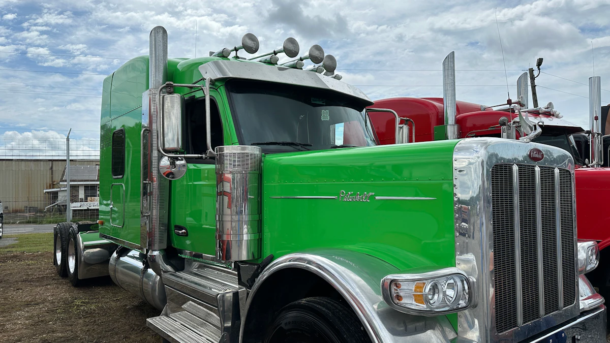 Small fleet's '25 Pete 589 boasts special-edition Legendary trim ...