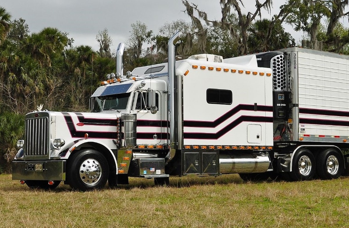 peterbilt 379 sleeper