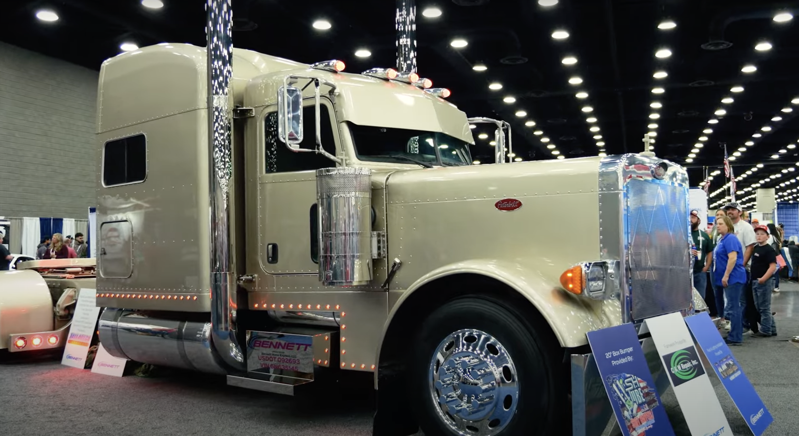 Tony Justice details newly-customized '06 Peterbilt 379 | Overdrive