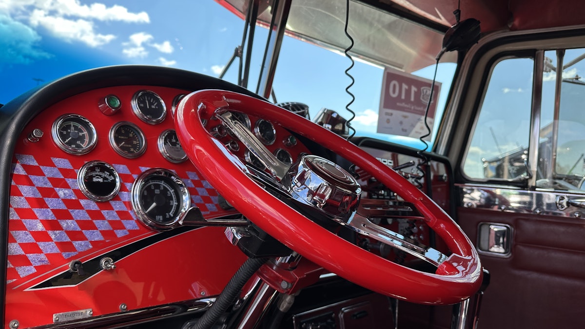 corvette dash peterbilt