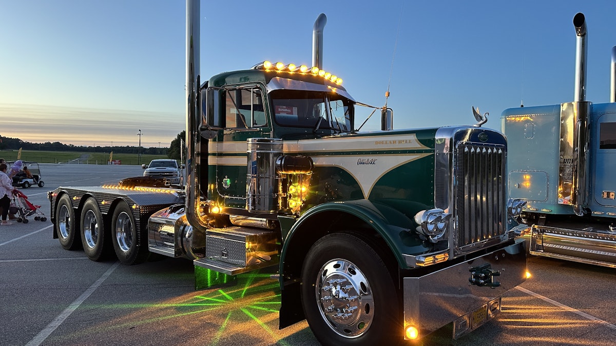 green peterbilt