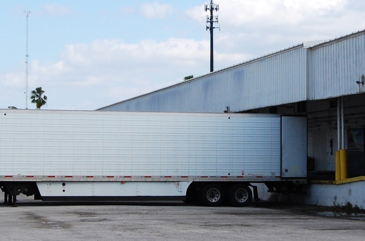Broker threatens to sue trucking company over back solicitation | Overdrive