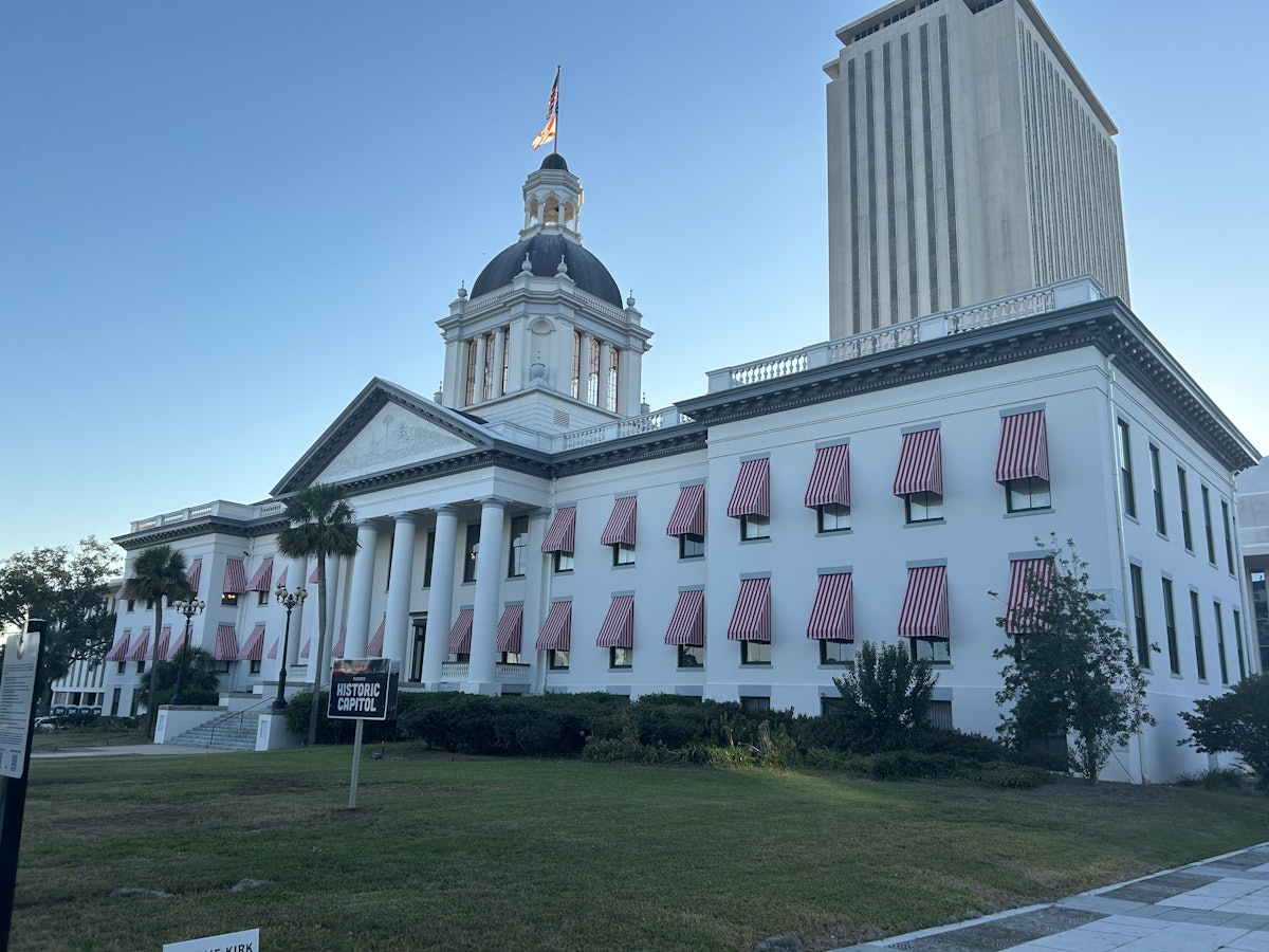 Florida bill would force carriers that hire illegal immigrants to pay ...