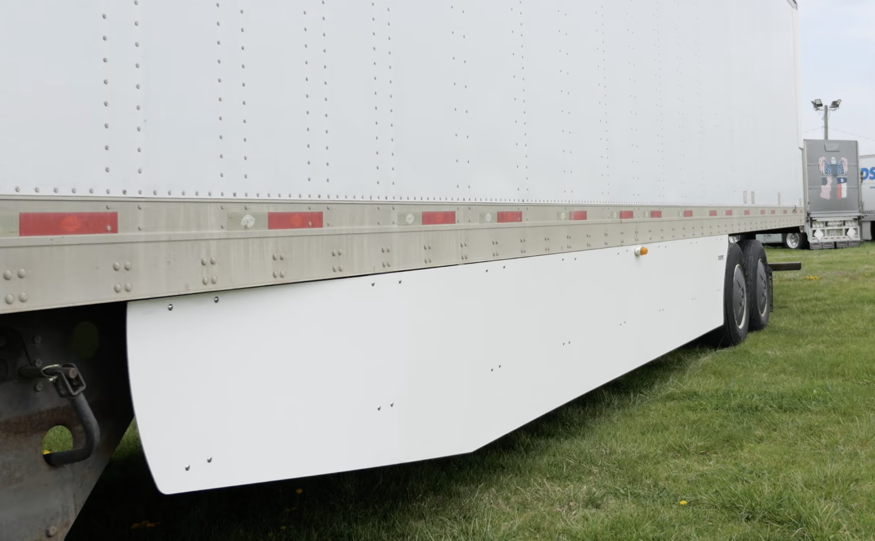 Close look: How Trucker of the Year hits 10.5 mpg with '19 Freightliner ...